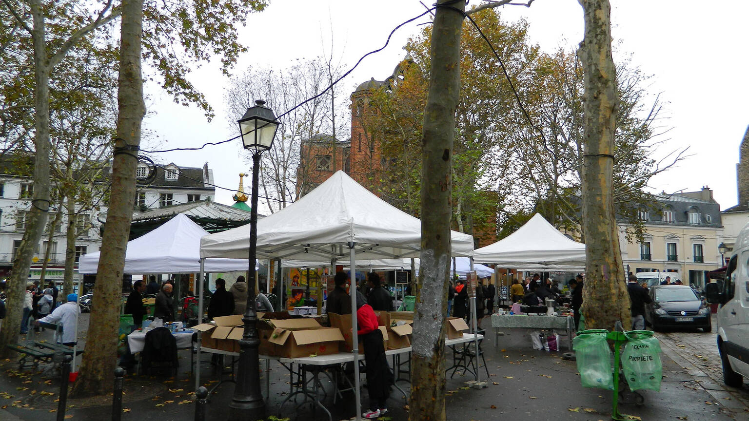 17 Best Markets in Paris for Food, Antiques and Bric-à-Brac