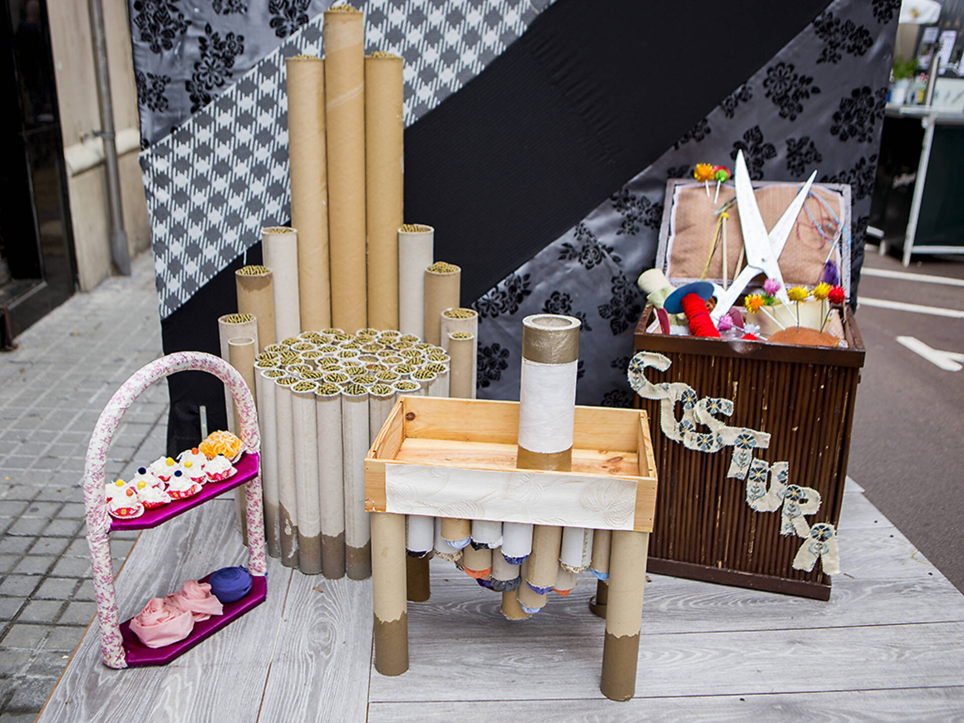 Todas las imágenes de las calles adornadas de fiestas de Gràcia 2019