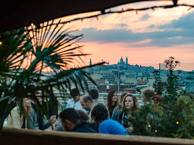 20 Best Rooftop Bars in the World For Drinks With Stunning Views For 2025