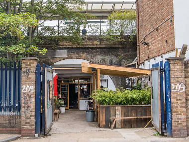25 Best Taprooms In London | Where To Drink Craft Beer