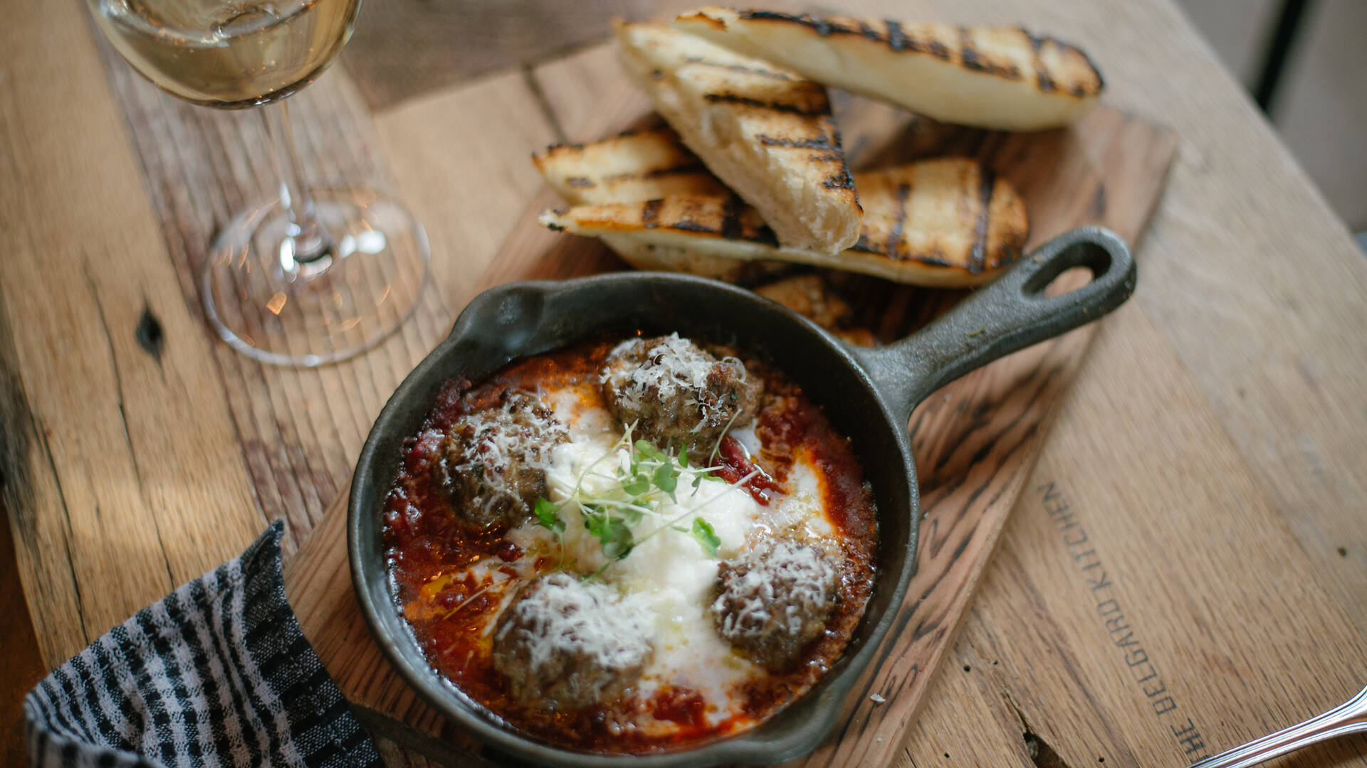 15 Best Brunch Spots in Vancouver to Check Out Right Now