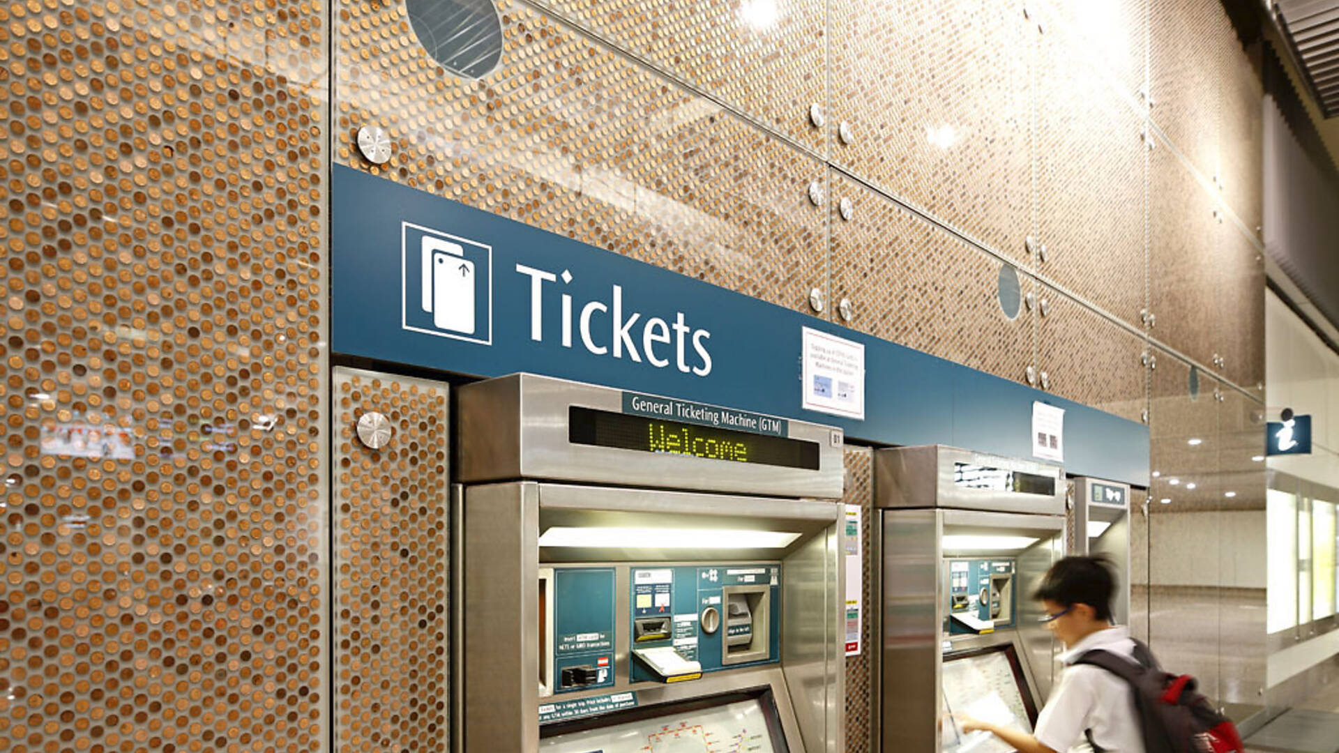 8 Beautiful Art Pieces in MRT Stations Around Singapore