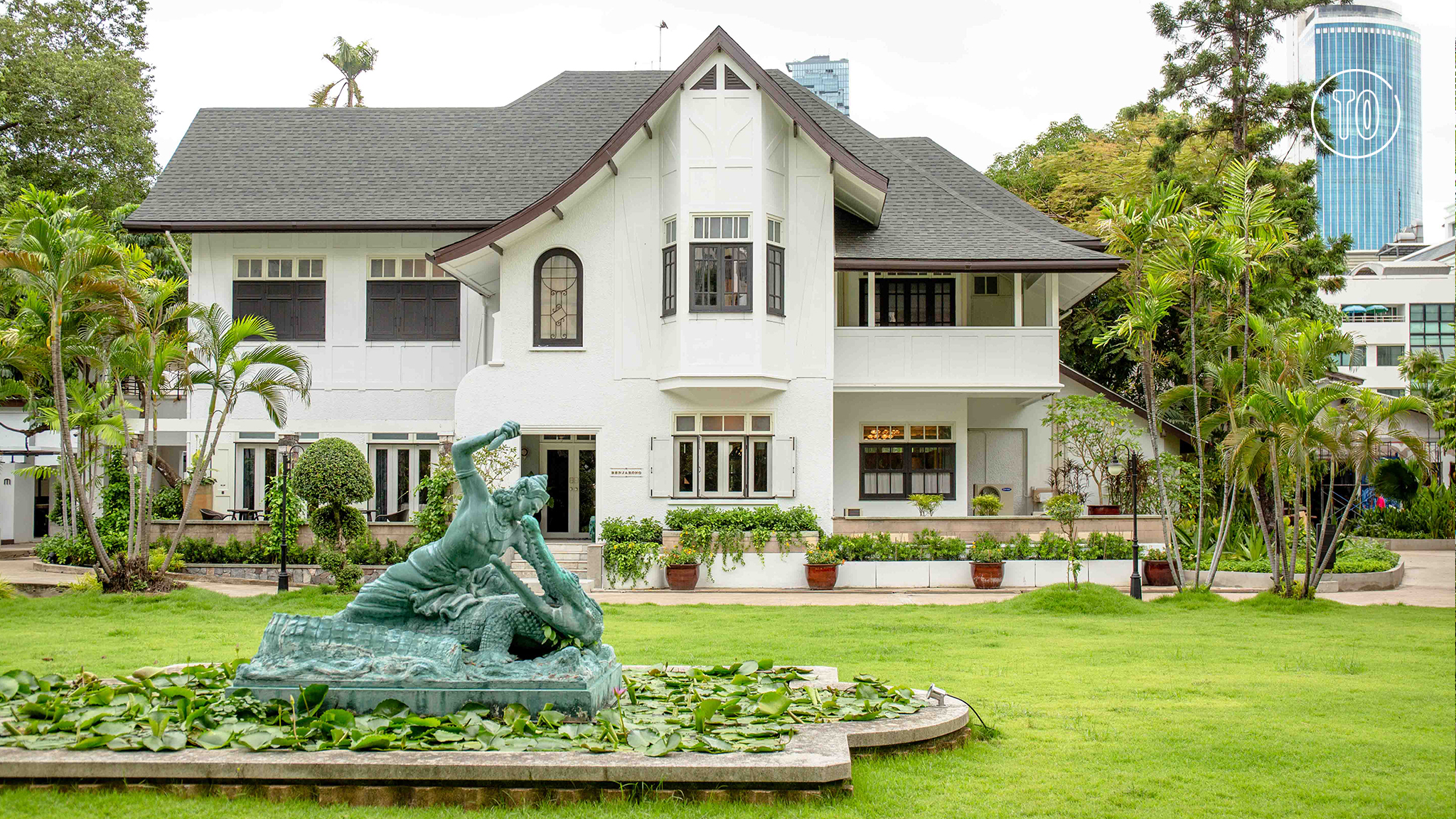 Baan Dusit Thani | Restaurants in Saladaeng, Bangkok