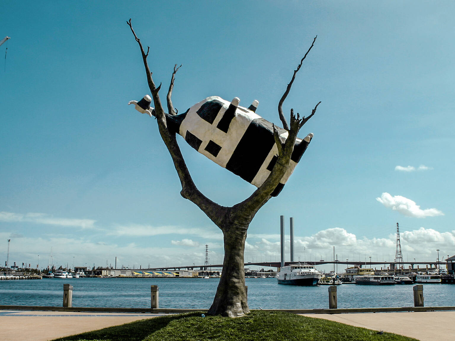 The story behind 'Anguish' – the NGV's "sad sheep painting"