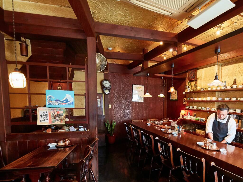 6 best restaurants and cafés at Omoide Yokocho in Shinjuku