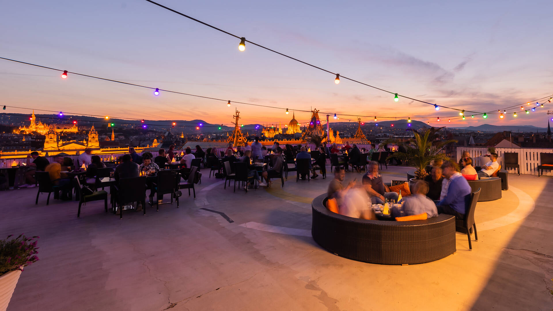 8 Brilliant Rooftop Bars in Budapest for Cocktails and Skyline Views
