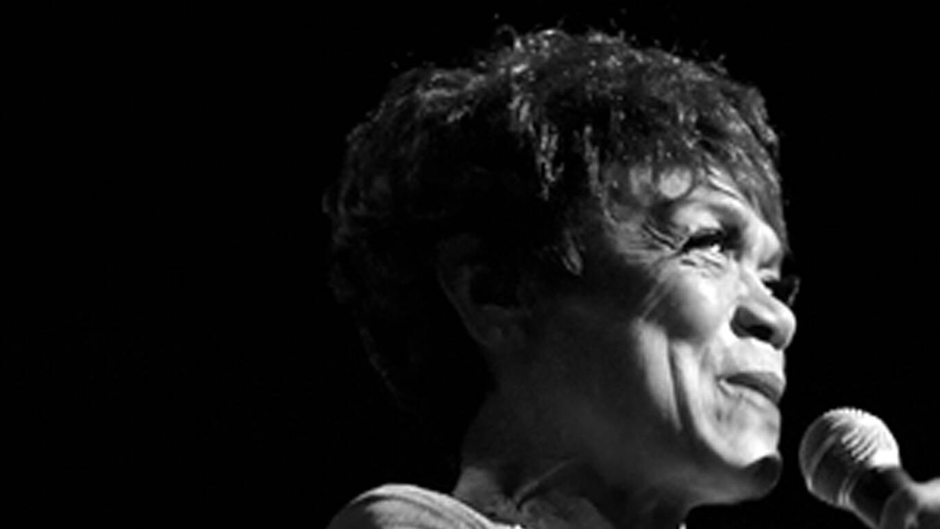 20 Best Songs About Paris, from Edith Piaf to Jay-Z