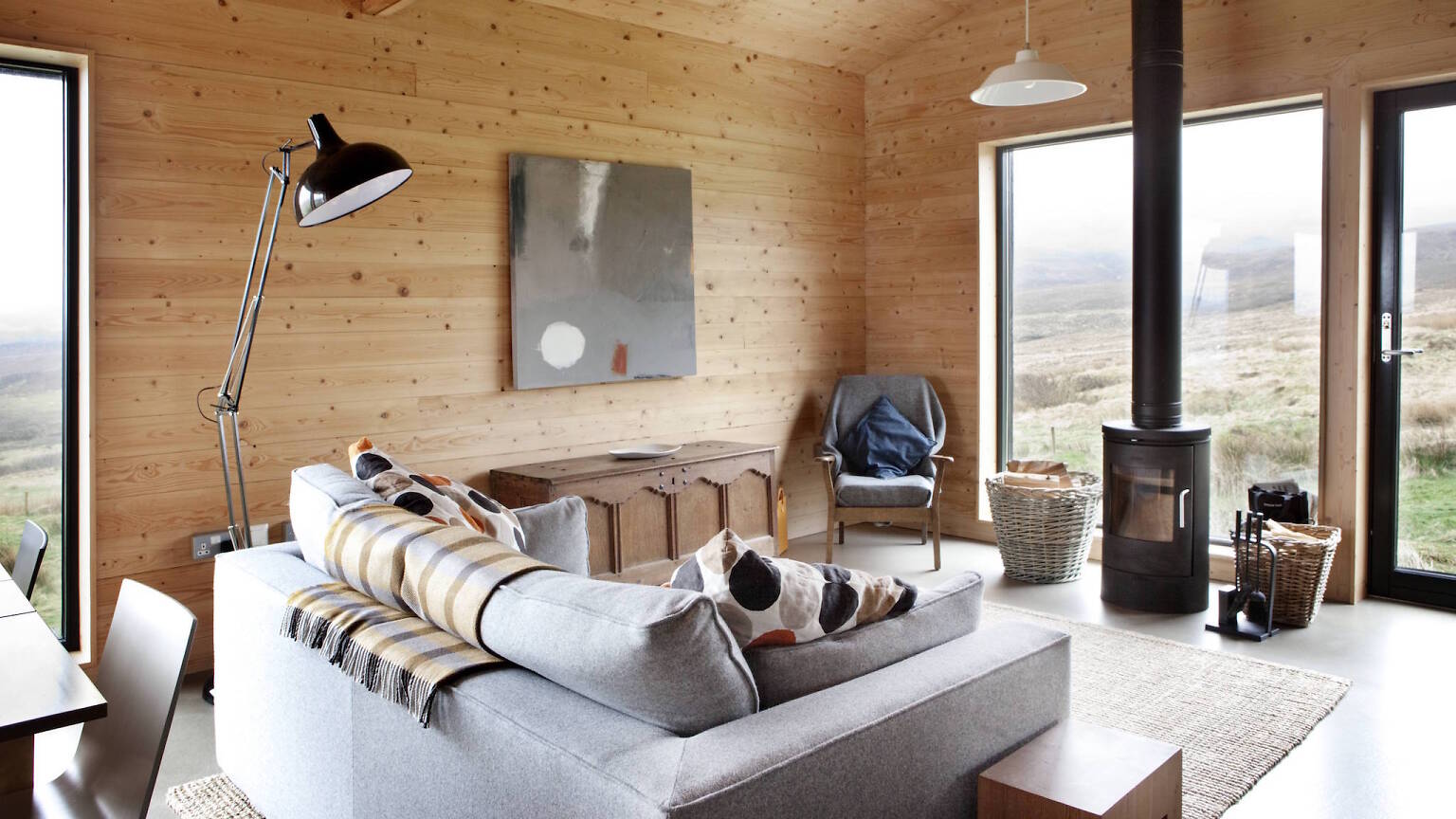 14 Best Cabins and Log Cabins in the UK to Stay in for a Cozy Retreat