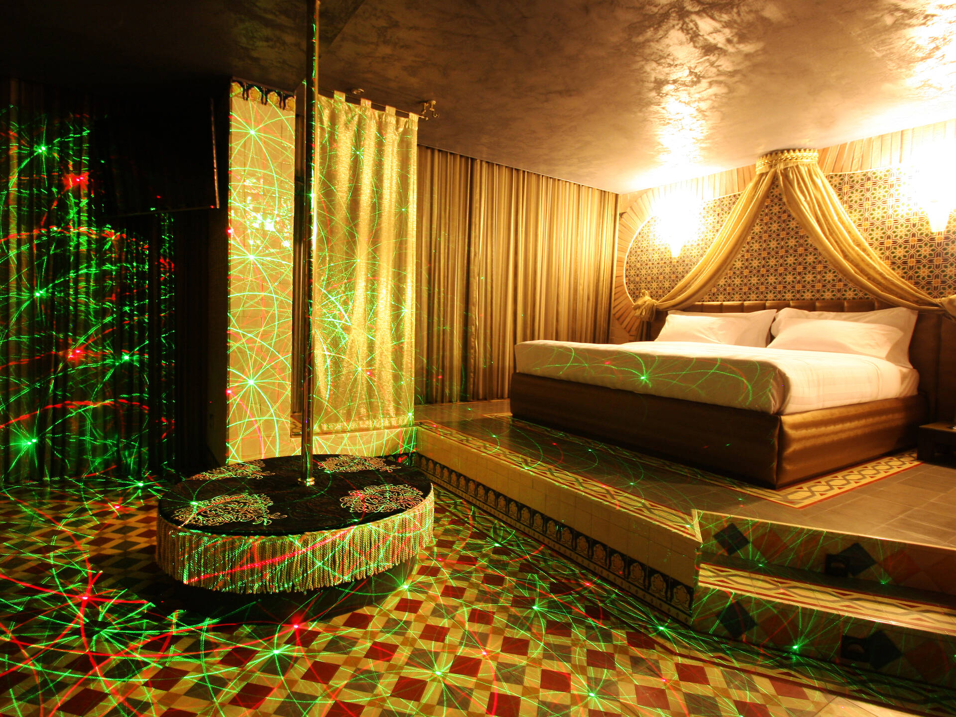 Os melhores motéis no Porto com quartos com jacuzzi desde 75€