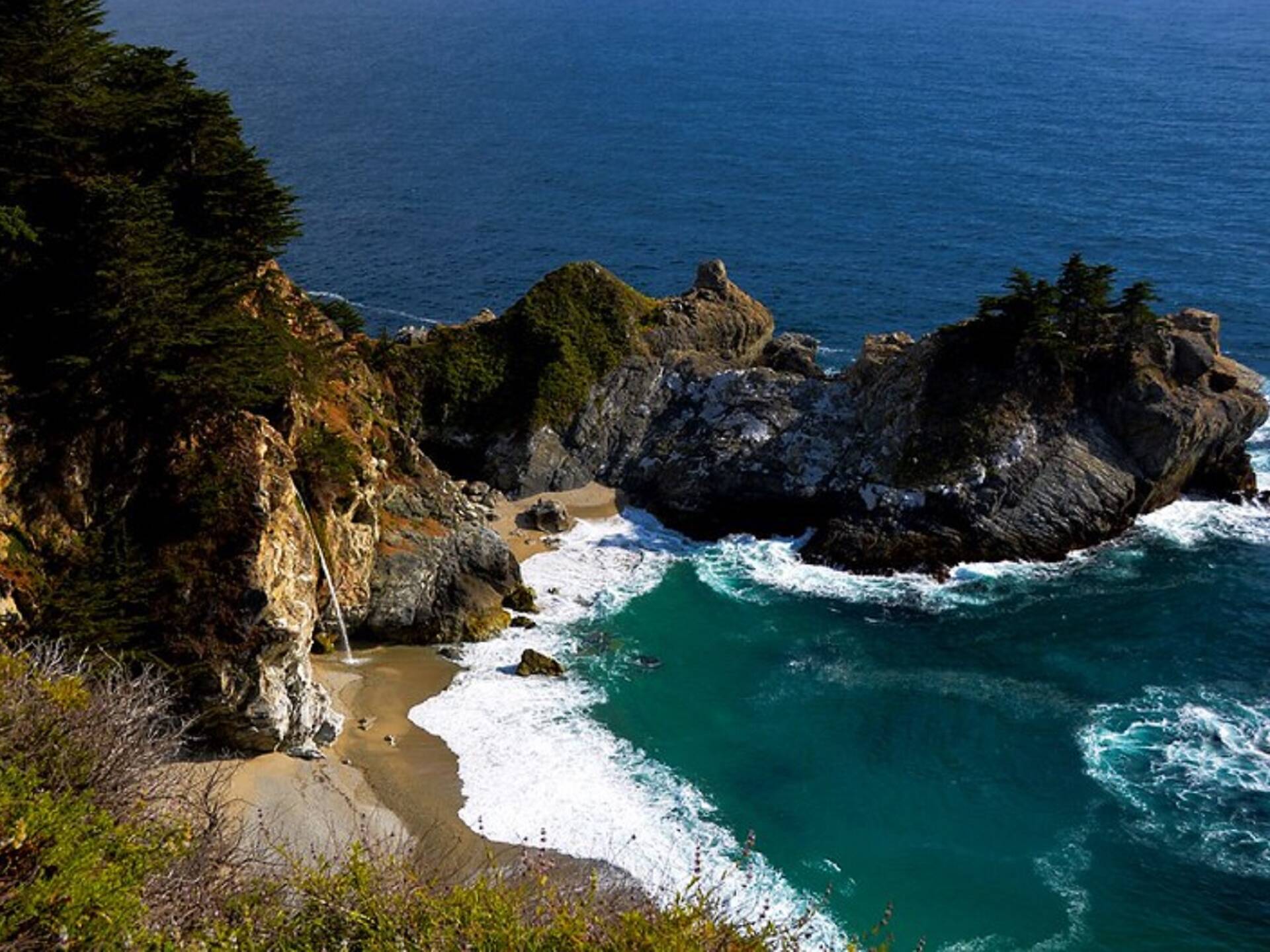 The 13 Best Places to See California Redwoods Up Close