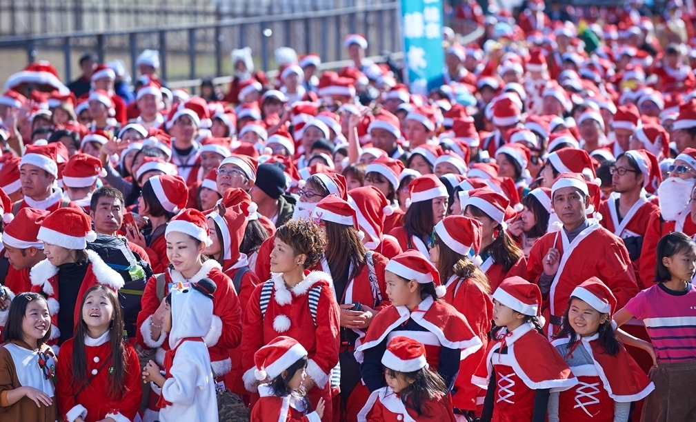 Tokyo Great Santa Run | Things to do in Tokyo