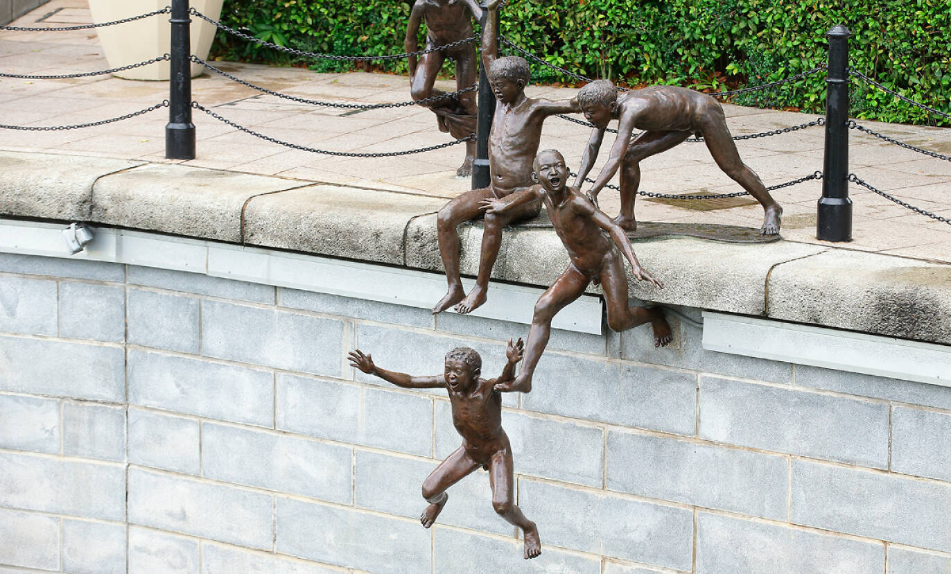 13 Public Sculptures in Singapore