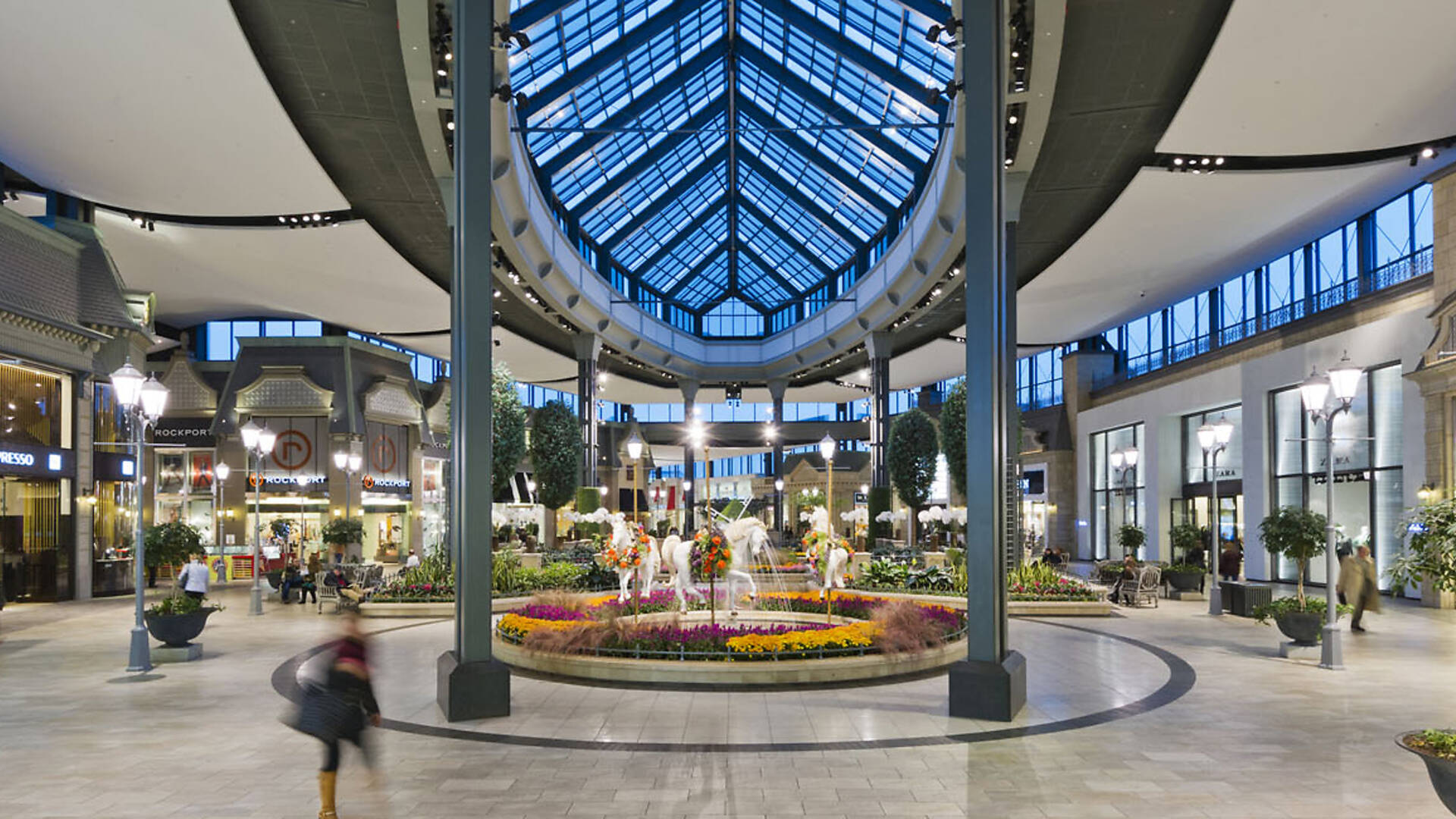 Top 15 Malls in Montreal for High-End Retail and Bargains to Find