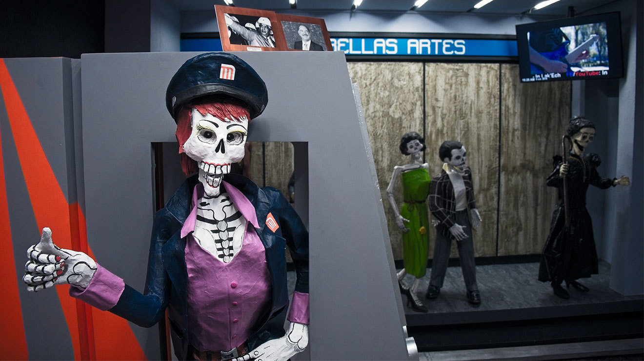 ¡Calacas a la obra!