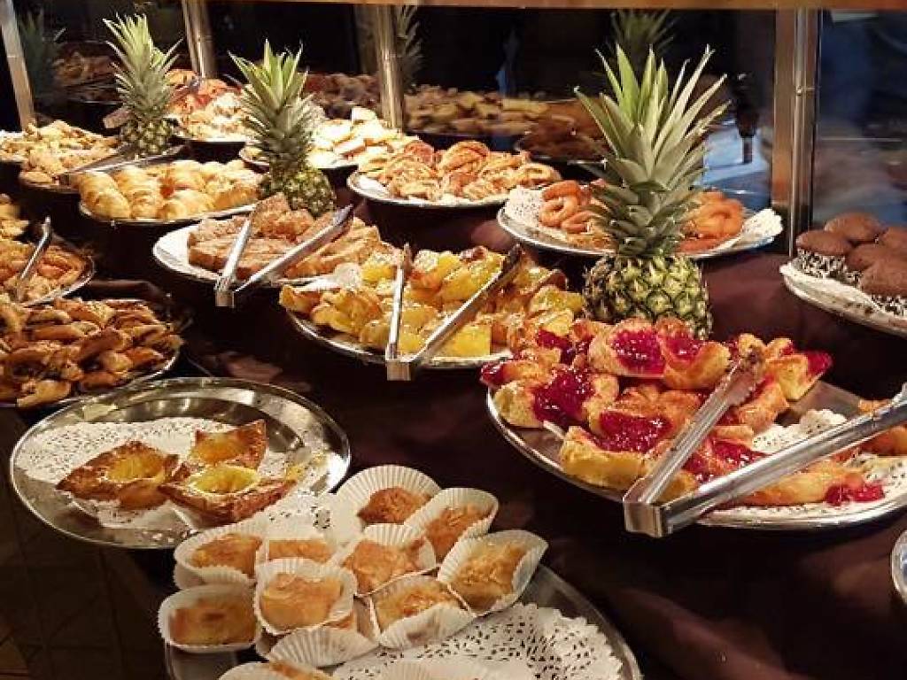 11 Best Buffets in Montreal For Non-Stop All-You-Can-Eat Delights