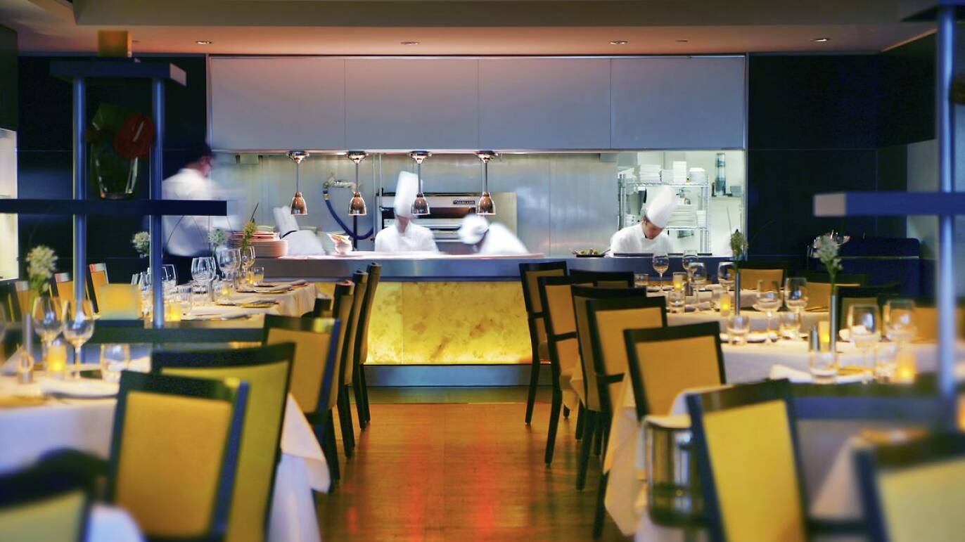 22 Best Buffets in Montreal For All-You-Can-Eat Delights