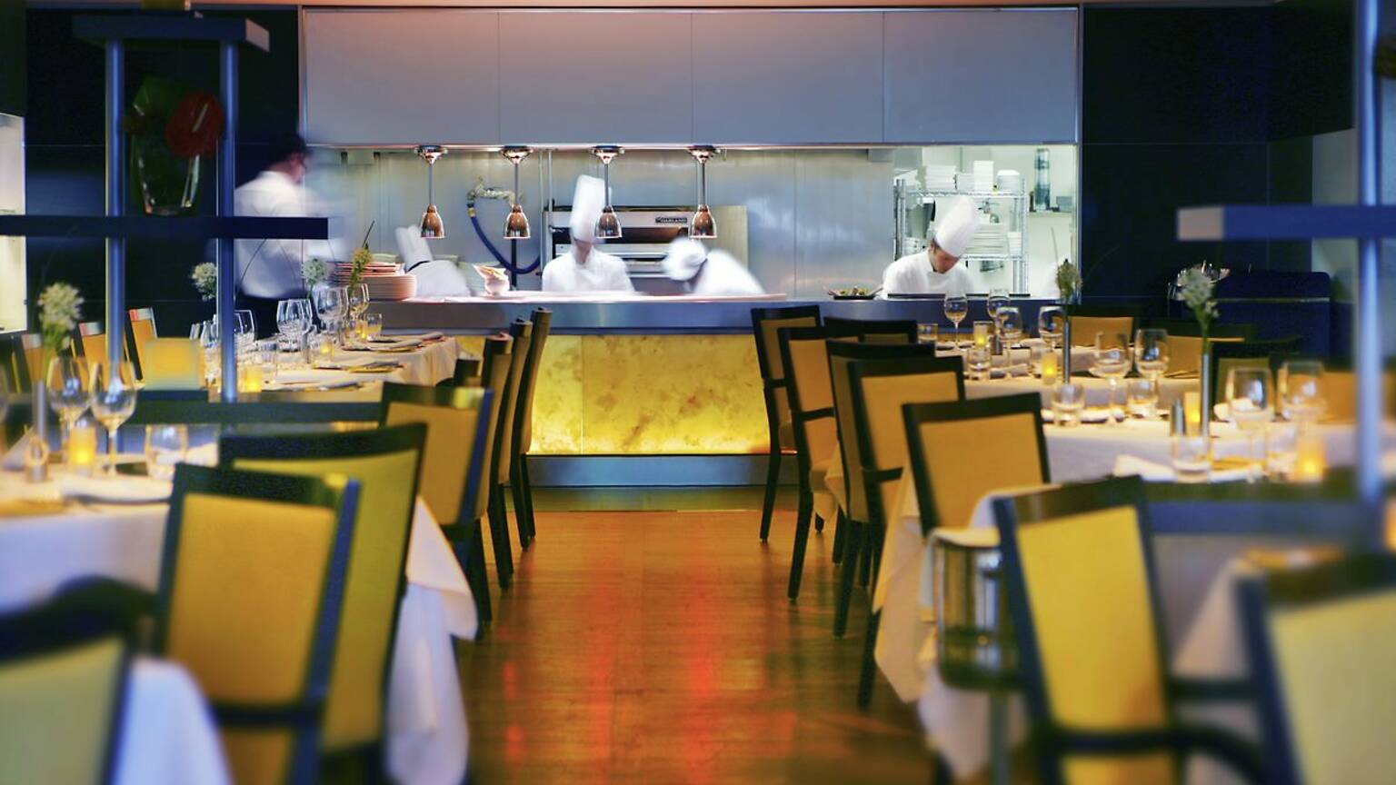 22 Best Buffets in Montreal For All-You-Can-Eat Delights