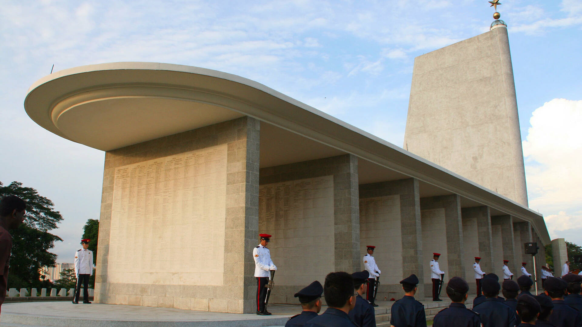 9 Heritage Cemeteries in Singapore To Visit