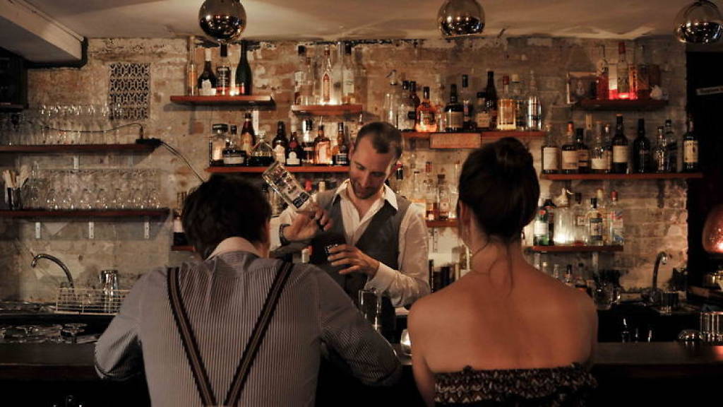 The Cosiest Places in London, From Cafes To Reading Rooms