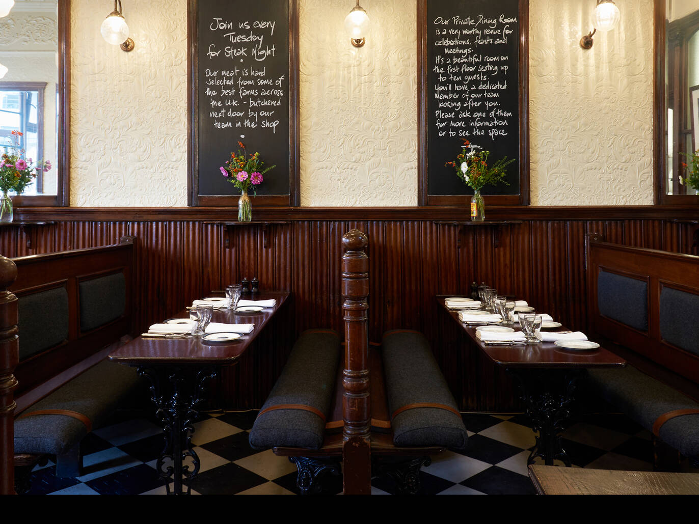 17 Best British Restaurants in London You Have to Try