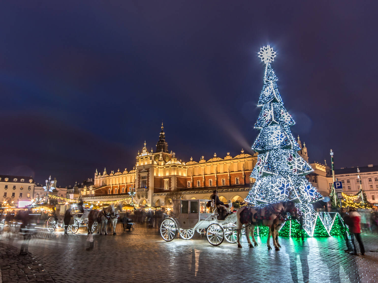 17 Best Christmas Markets in Europe To Visit For This Winter