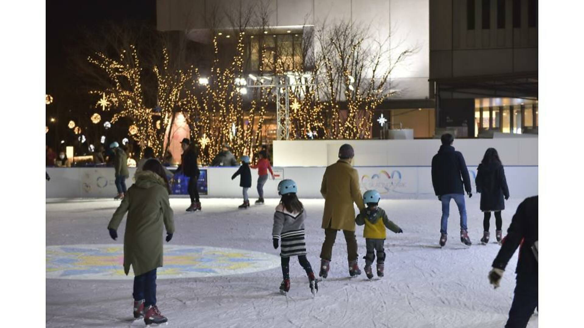 Ice Skating Park at Tokyo Skytree Town | Things to do in Tokyo