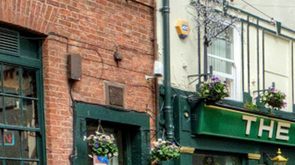 13 Best Pubs In Liverpool For Pints And Good Times