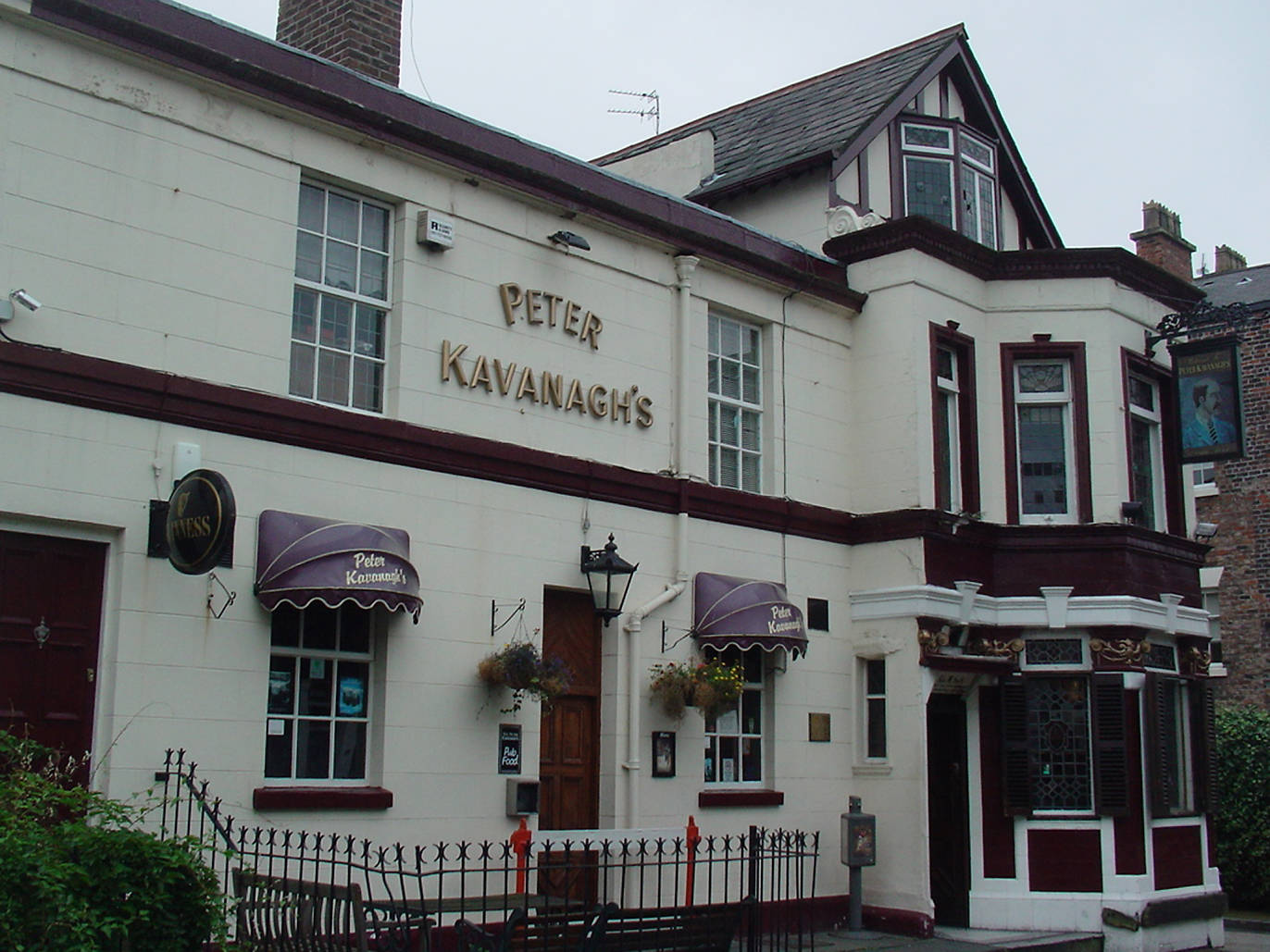 13 Best Pubs In Liverpool For Pints And Good Times