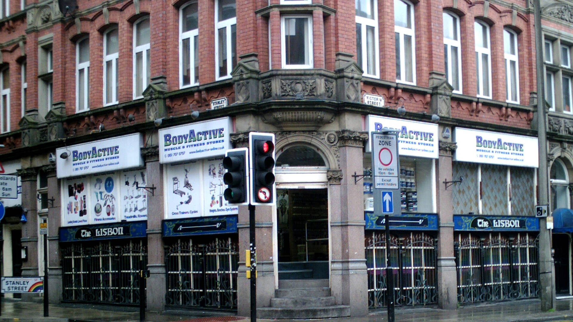 13 Best Pubs In Liverpool For Pints And Good Times