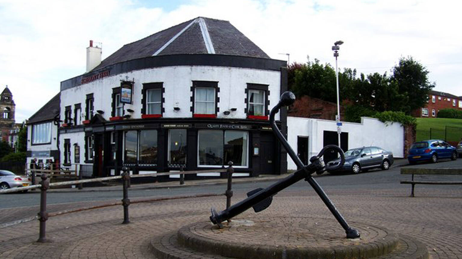 13 Best Pubs In Liverpool For Pints And Good Times