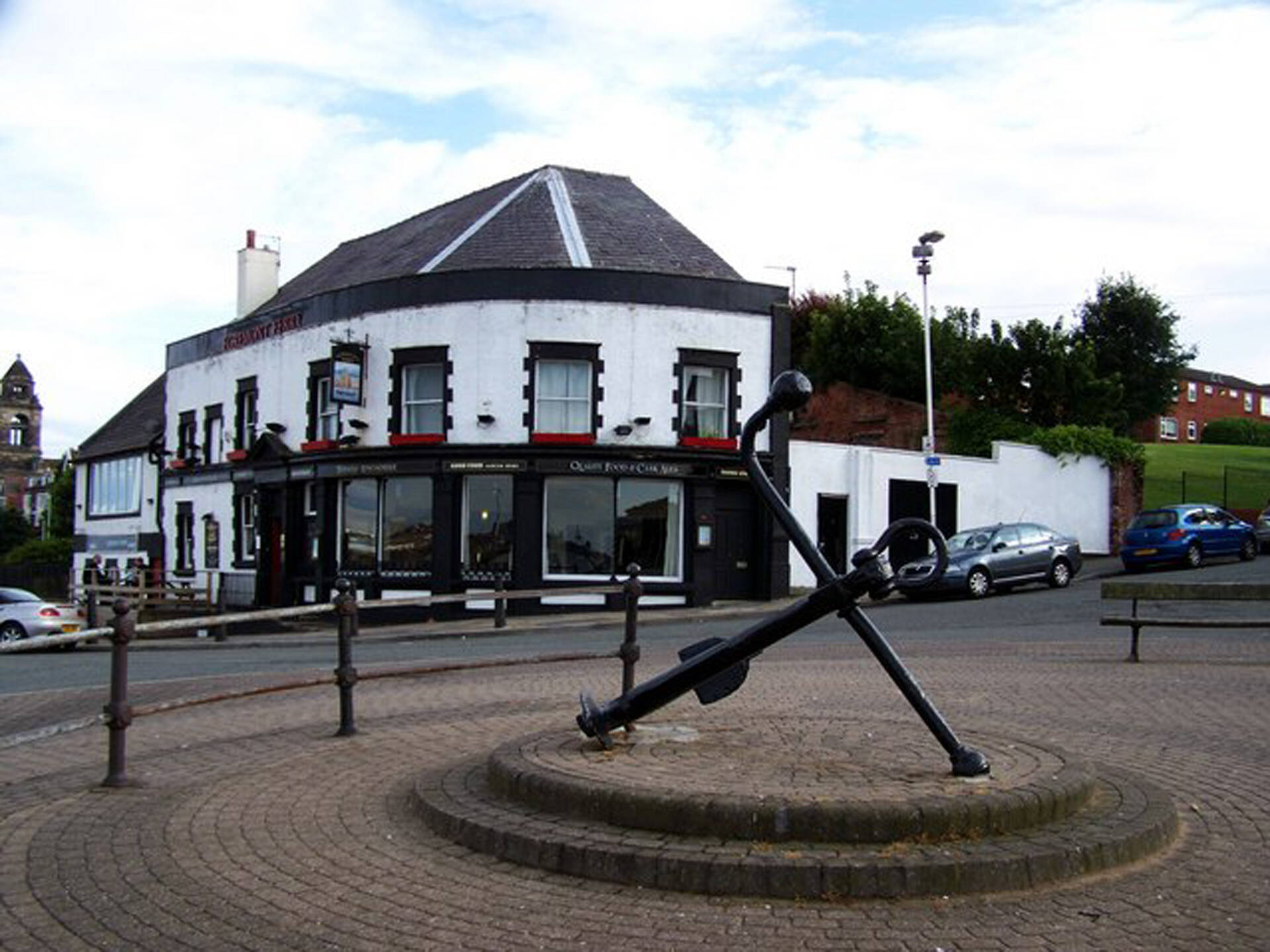 13 Best Pubs In Liverpool For Pints And Good Times