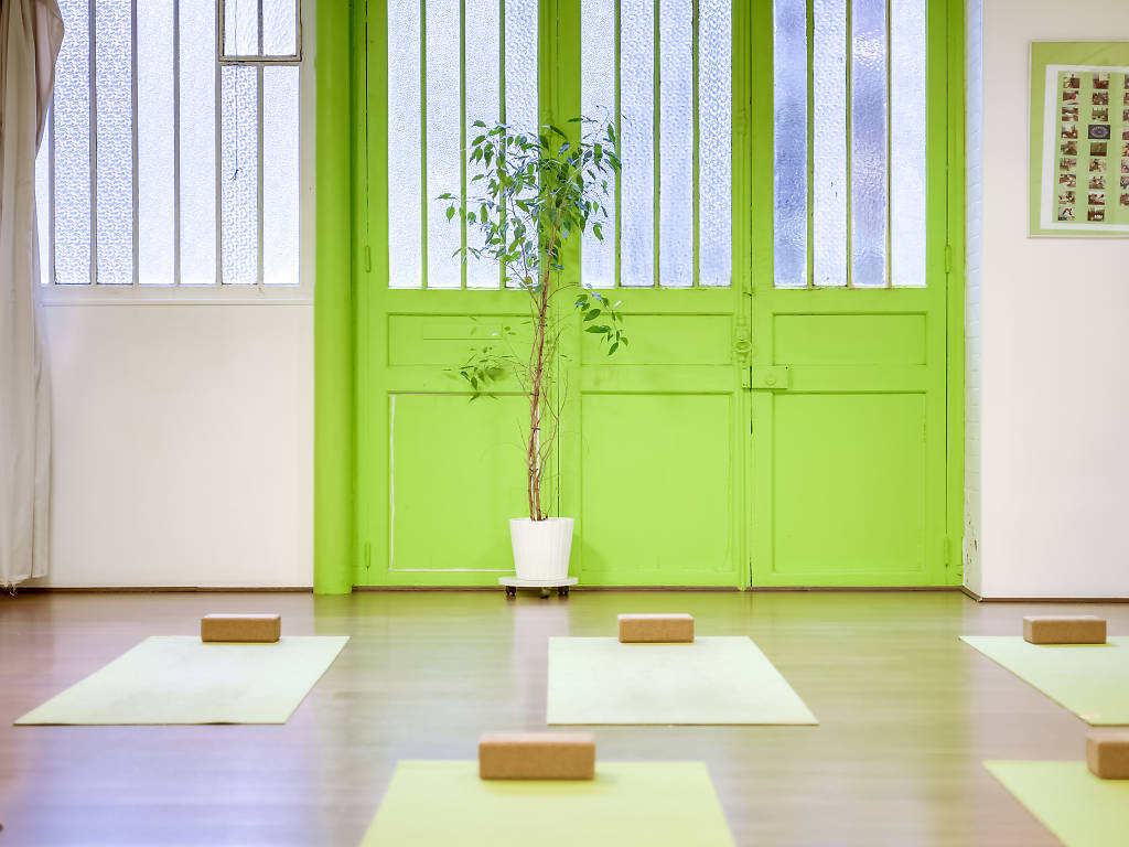 Les meilleurs cours de yoga à Paris | 9 spots pour stimuler son chakra
