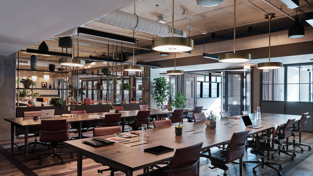Hoxton Debuts a Stunning Coworking Space in West Loop