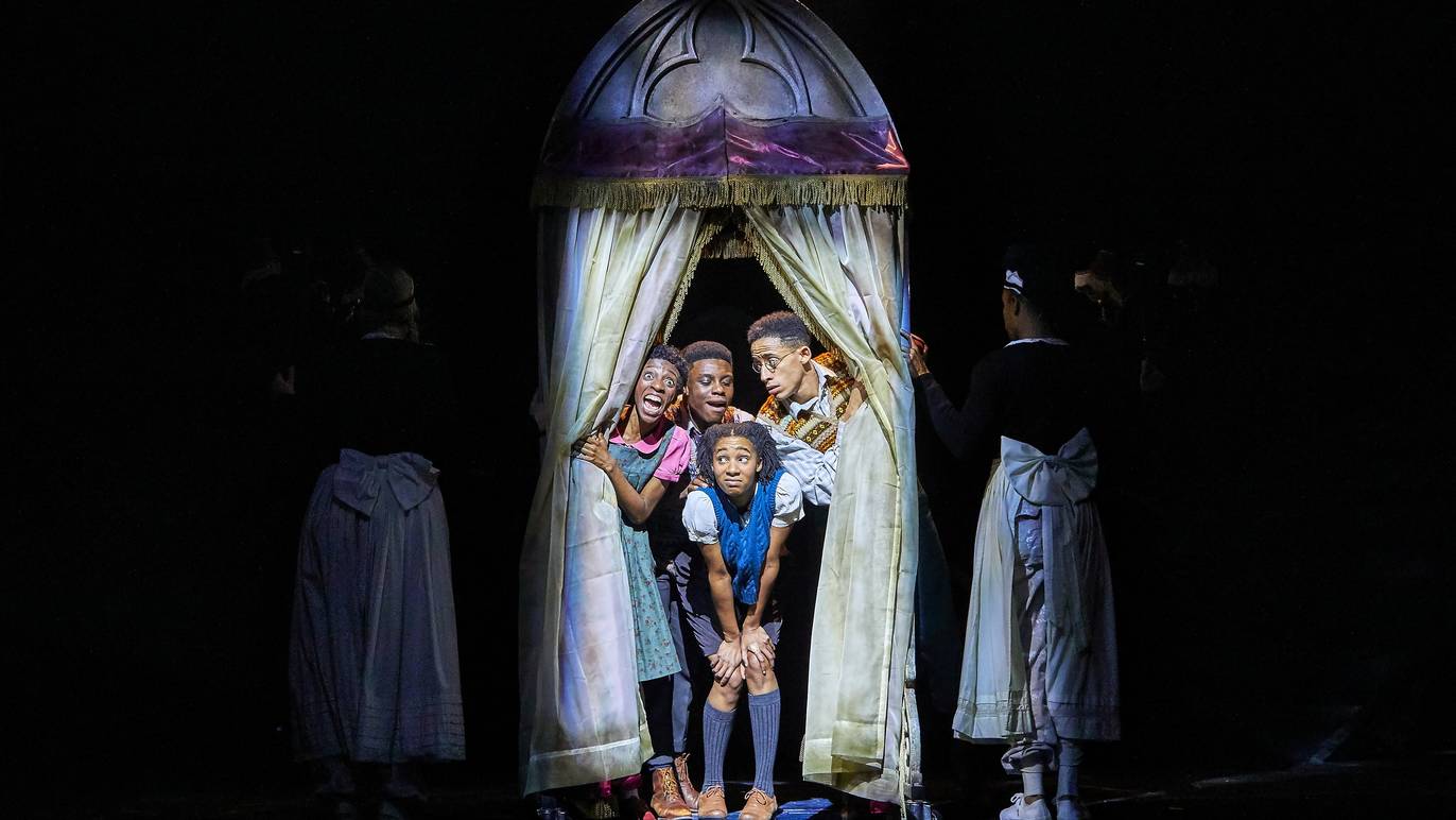 The Lion, The Witch and The Wardrobe: a remounted version of Sally ...