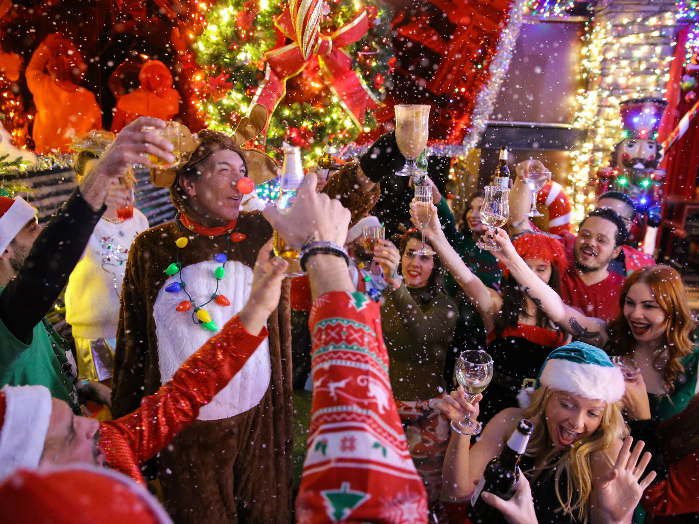 Christmas Bars in Chicago: Best Holiday Pop-Up Bars to Enjoy