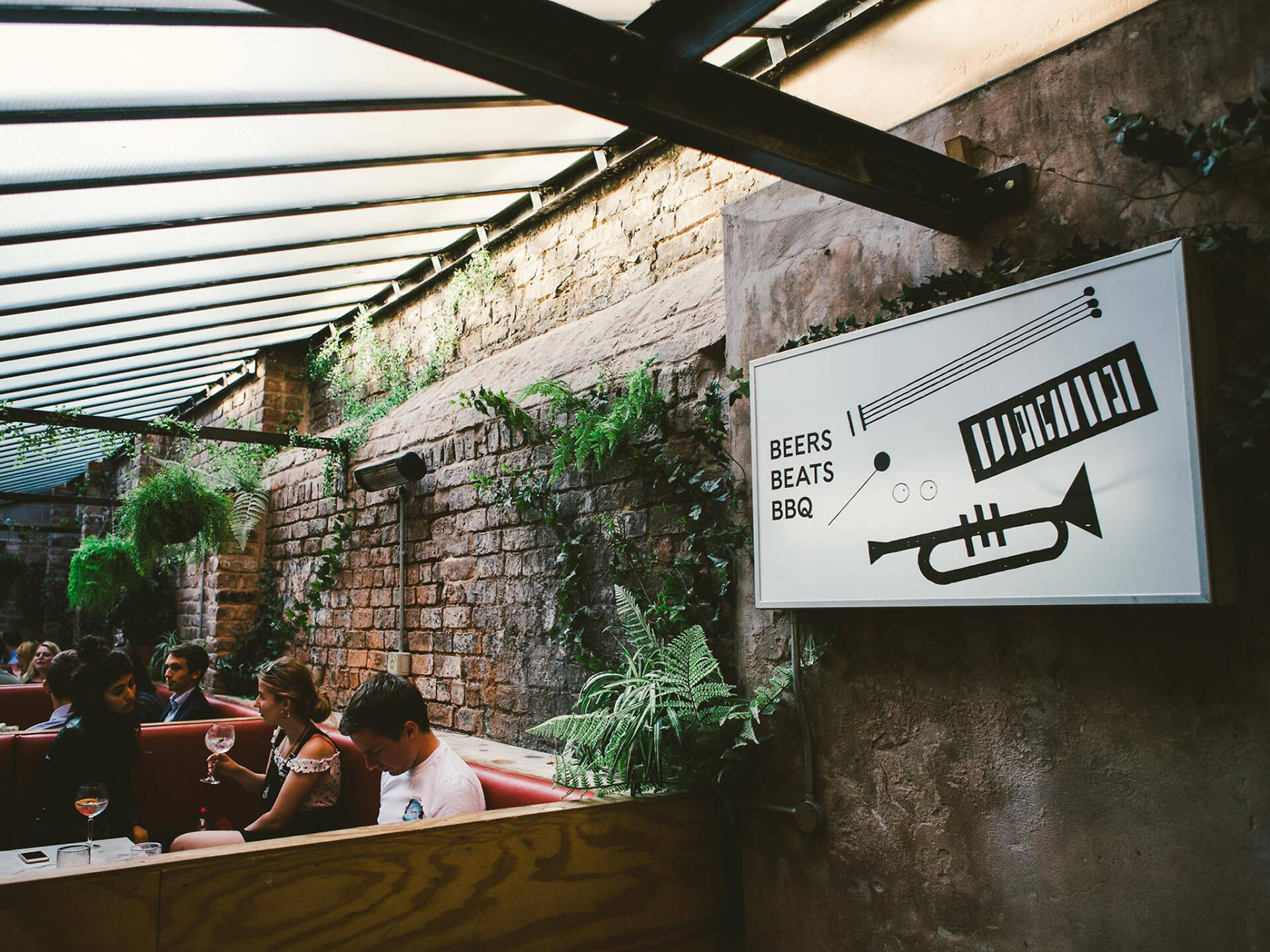 8 Best Bars in Liverpool Right Now