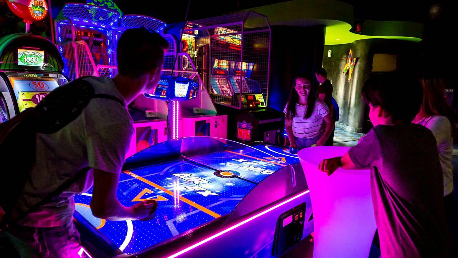These Montreal Arcades are Perfect for Retro Gaming and More