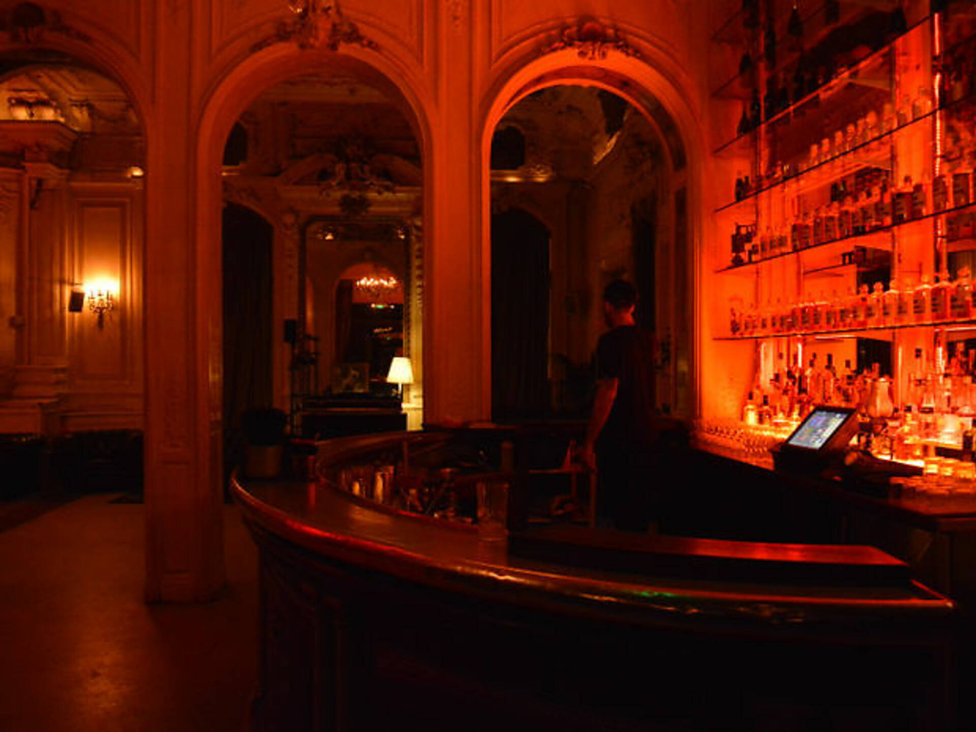 23 Best Clubs in Paris | A Local’s Guide To Paris Nightlife