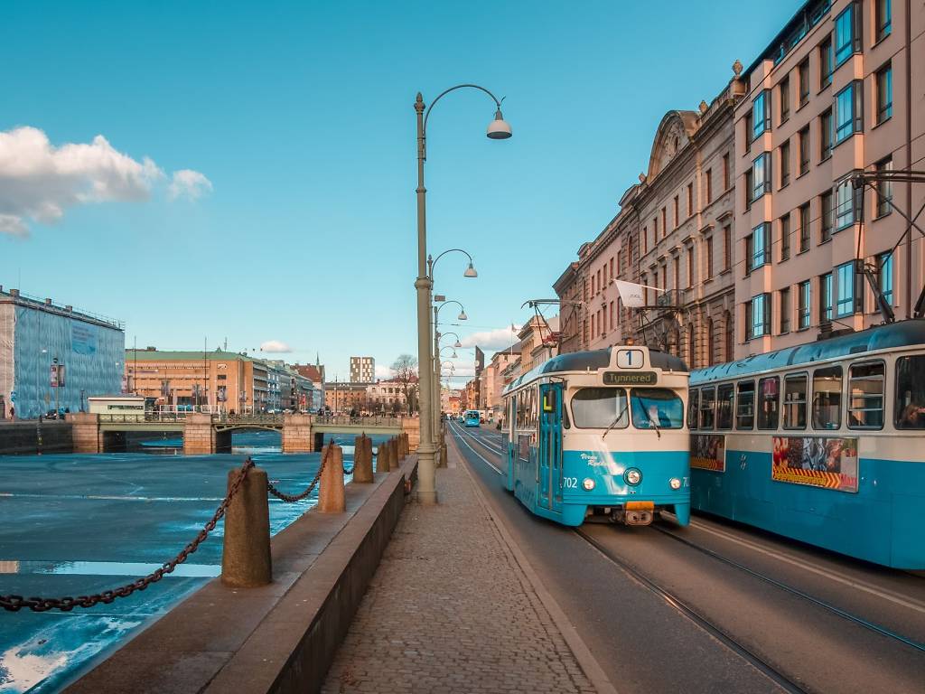 13 Best Places to Travel in September This Year