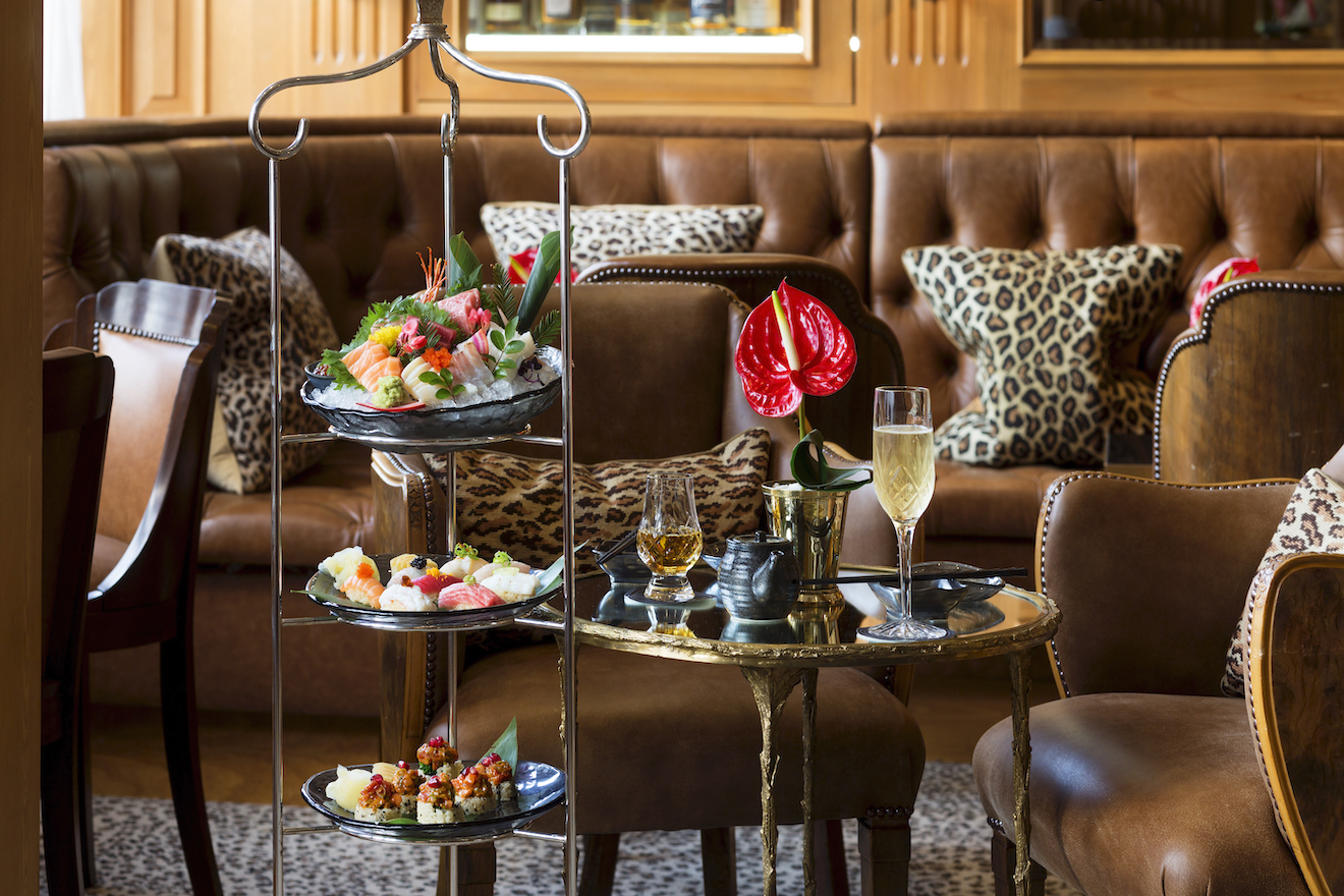 The Leopard Bar | Bars and pubs in Victoria, London