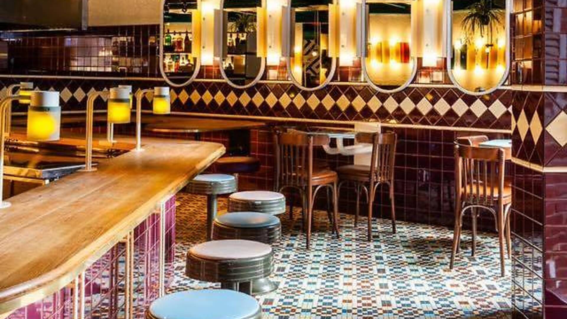 25 Best Date Ideas in Montreal Including Romantic Outings