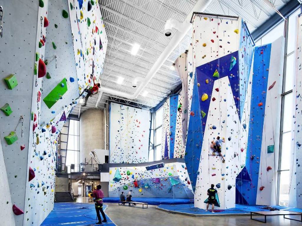 25 Best Date Ideas in Montreal Including Romantic Outings