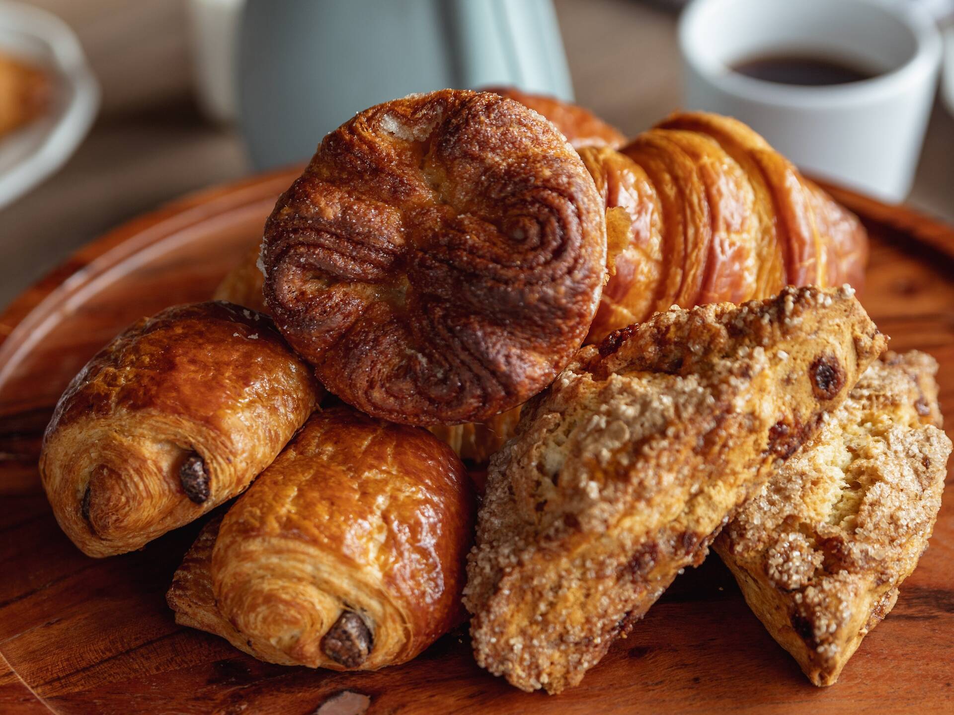 35 Amazing Bakeries in Chicago for Cakes, Pastries and Coffee