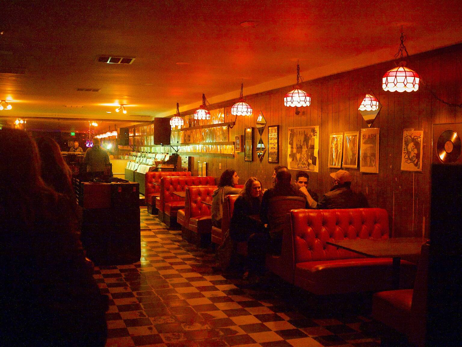 12 Best L.A. Comedy Clubs to See Stand-Up or Improv Performances