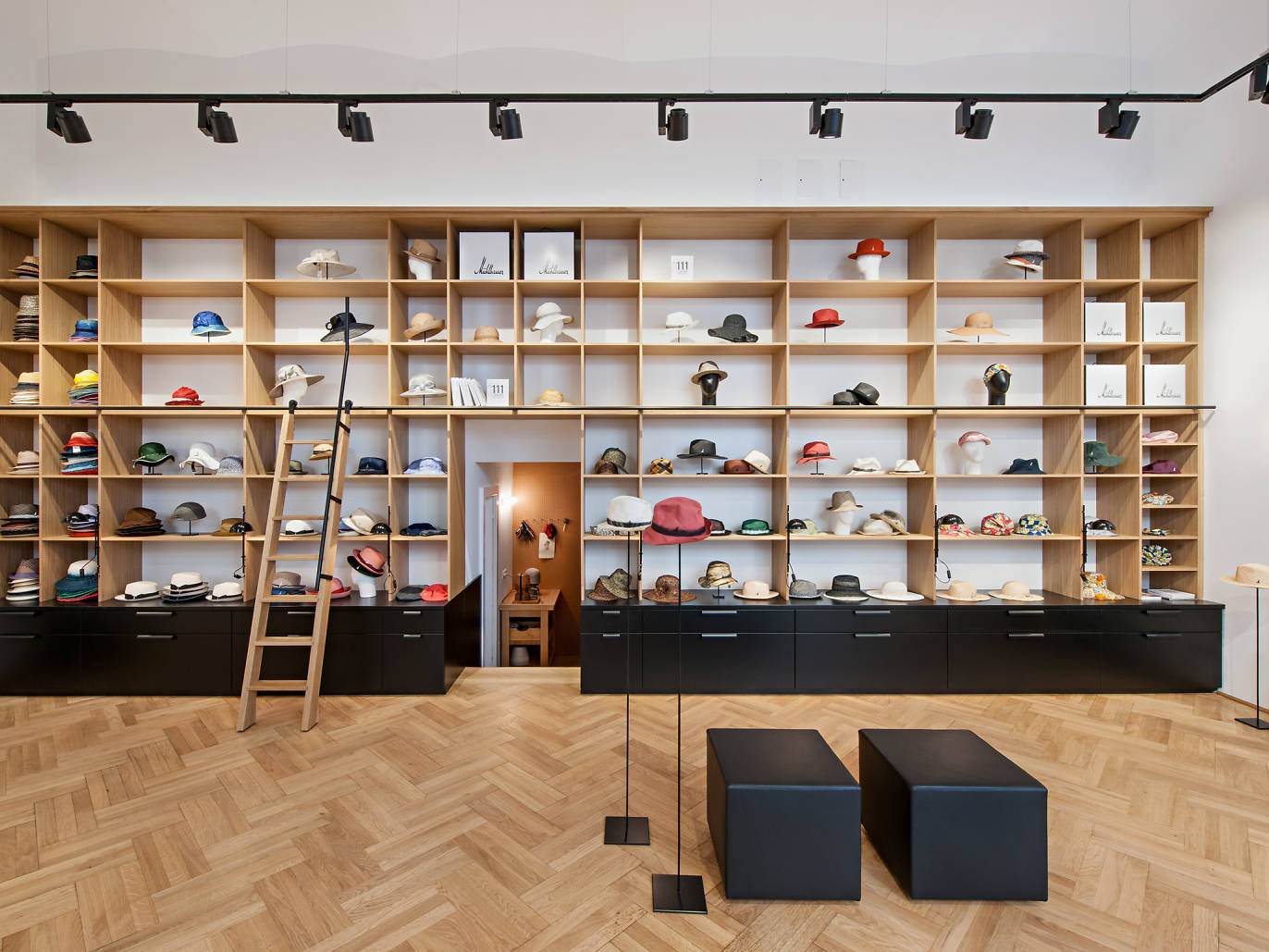 10 Absolute Best Places to Go Shopping in Vienna Right Now