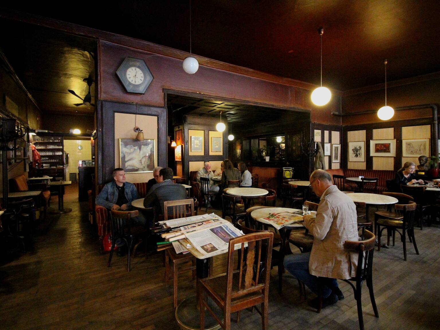 13 Best Cafés in Vienna: Where To Drink Coffee According To Locals