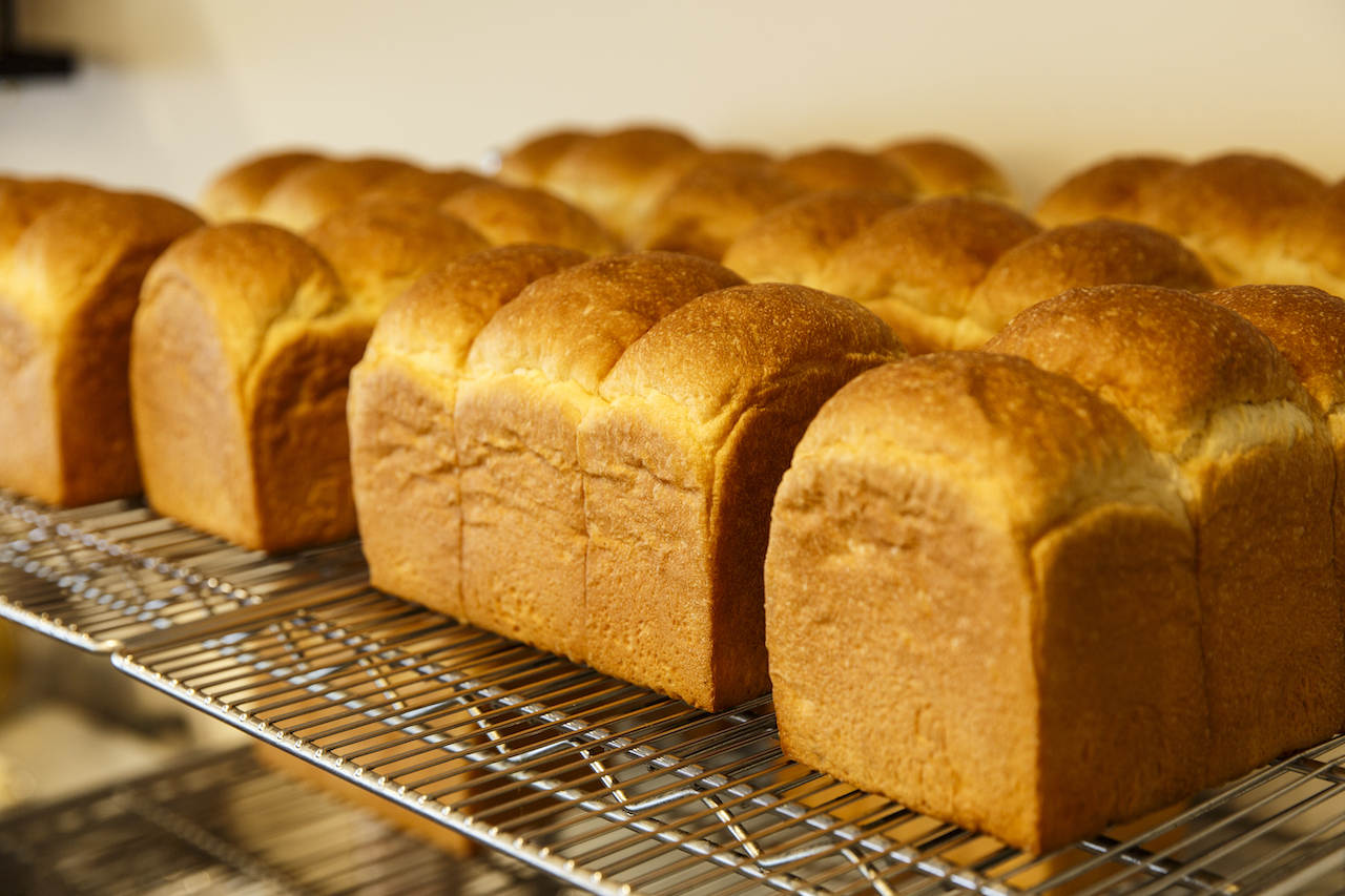 What makes Japanese milk bread shokupan so popular and where to buy it ...