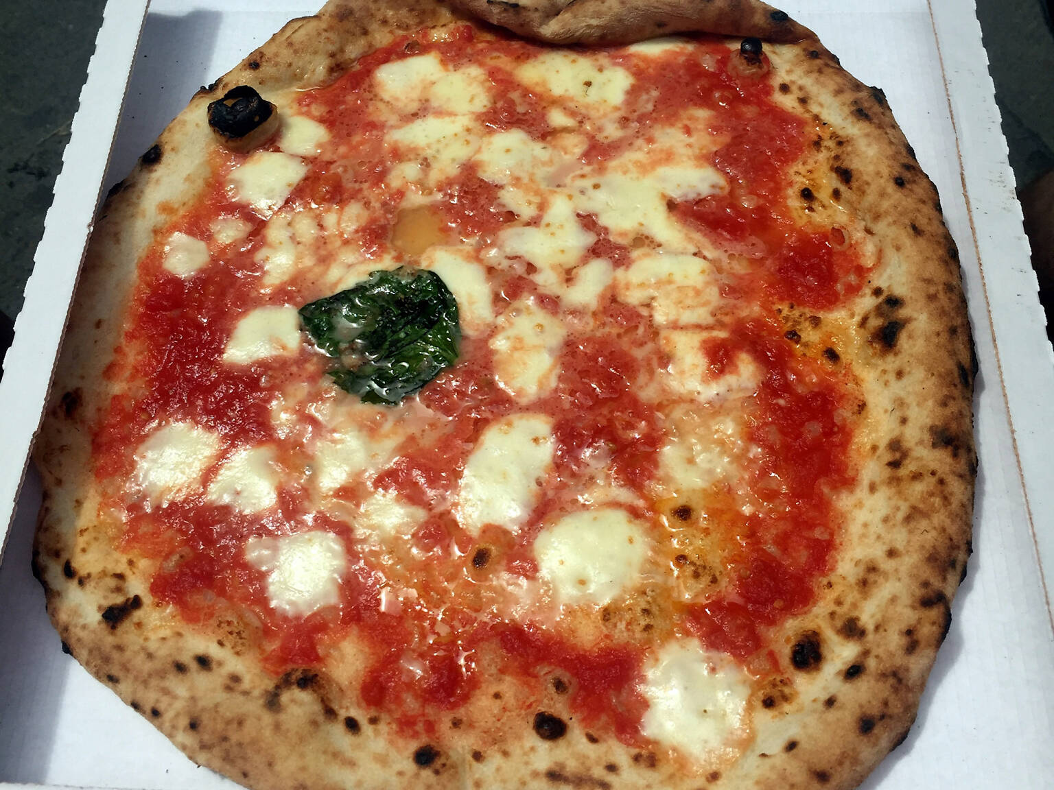13 Best Pizzerias in Naples, Picked By Locals
