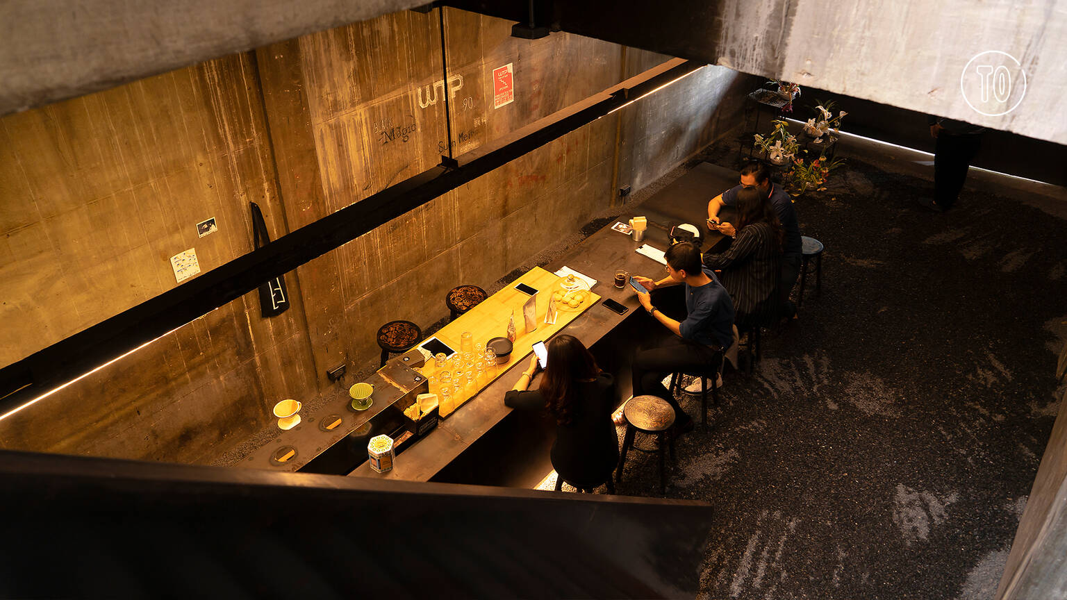 Labyrinth Cafe | Restaurants in จุฬาฯ-สามย่าน, กรุงเทพมหานคร