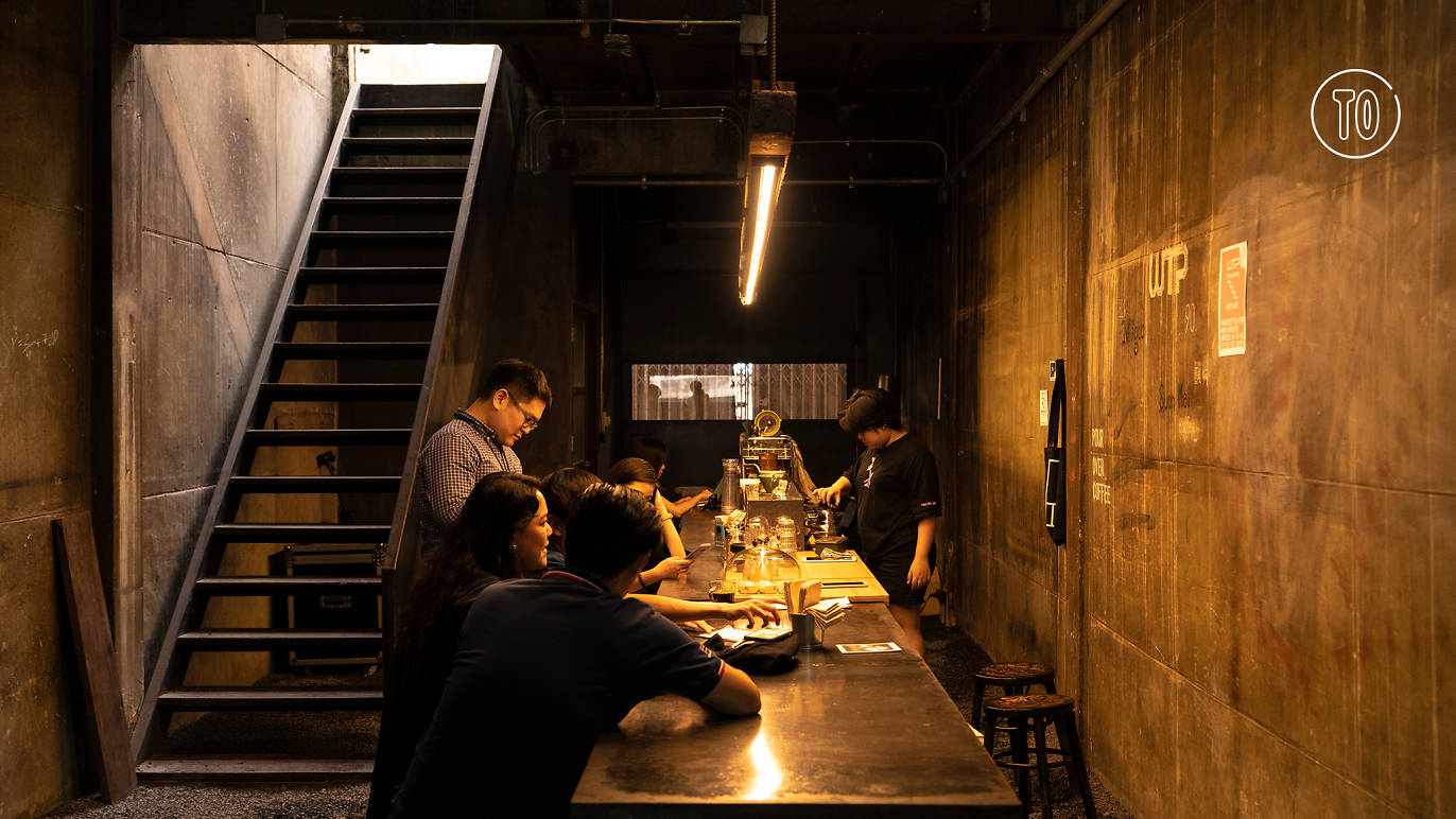 Labyrinth Cafe | Restaurants in Chula-Samyan, Bangkok